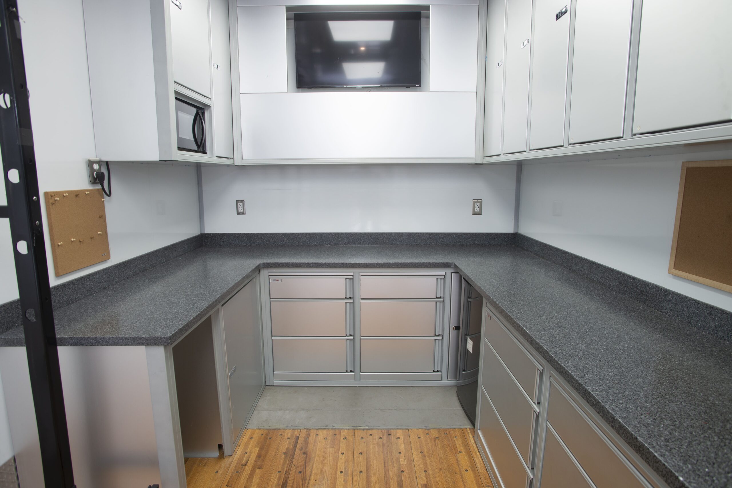 Wardrobe Trailer (/wardrobe) - BI CANADA WORKS LTD